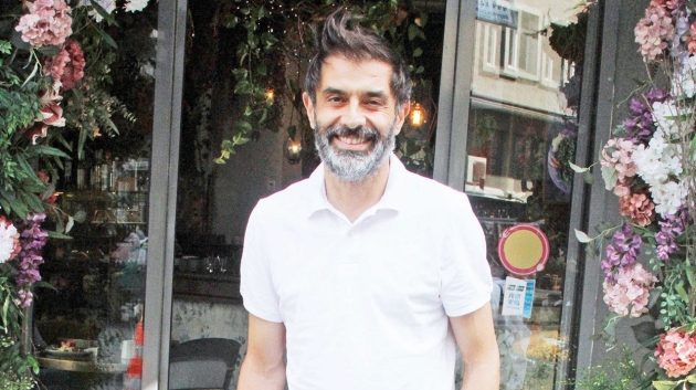 Cansel Elçin 2 yıl sonra yeniden tiyatroda